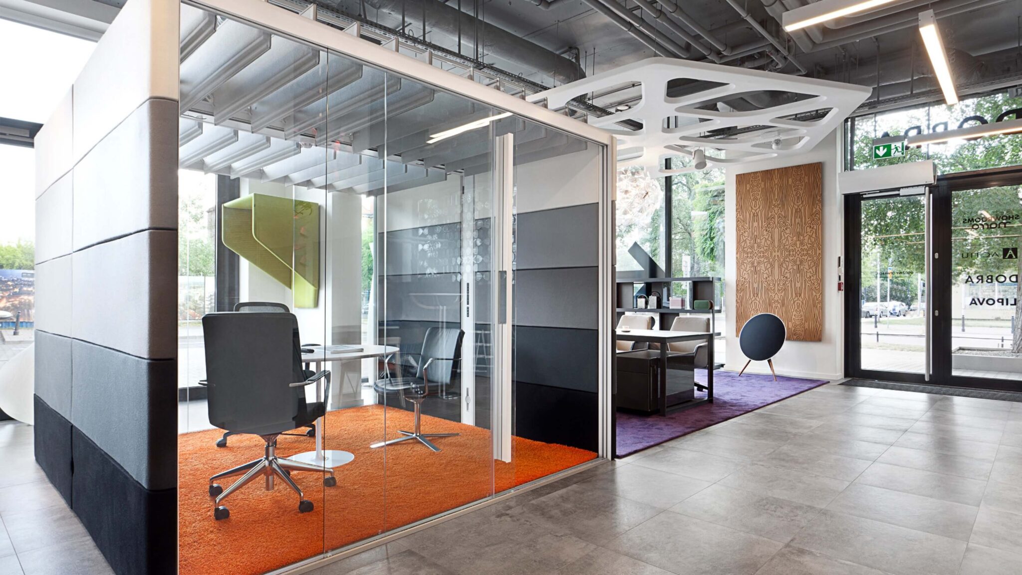 25 Travel Agency Office Interior Designs You Must See